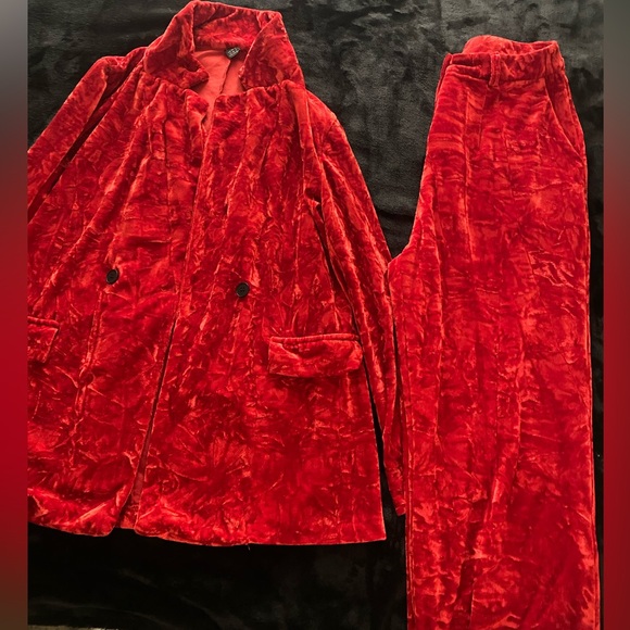 SHEIN | Other | This Set Fits Like A Glove Its Velvet Material The ...